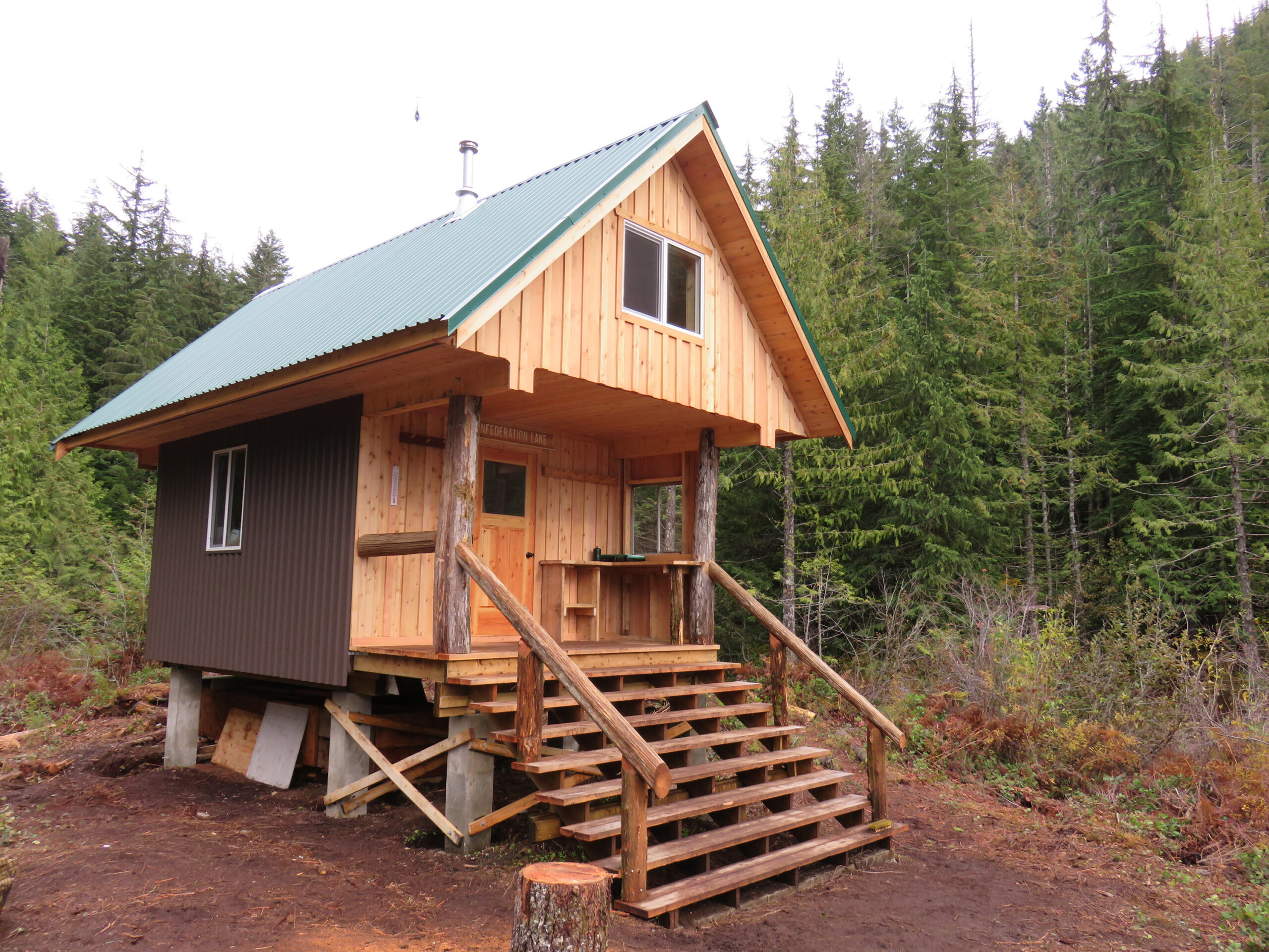 Confederation Lake Hut — Sunshine Coast Trail